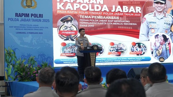 Kapolda Jabar Tekankan Pentingnya Pelayanan Prima di Rapim Polri 2025, Ingatkan Anggota Jaga ...